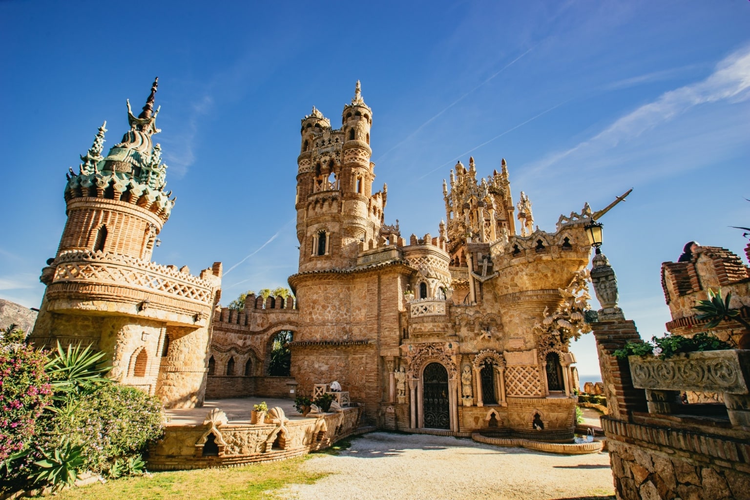 11 Breathtaking Castles in Spain | Celebrity Cruises