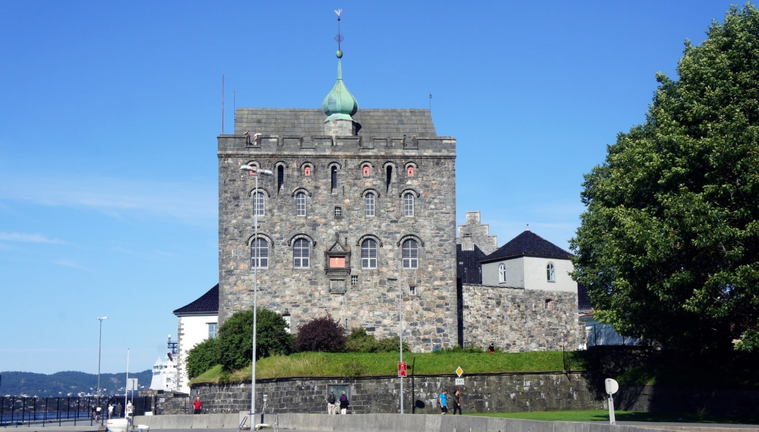 10 Extraordinary Castles in Norway to Explore | Celebrity Cruises