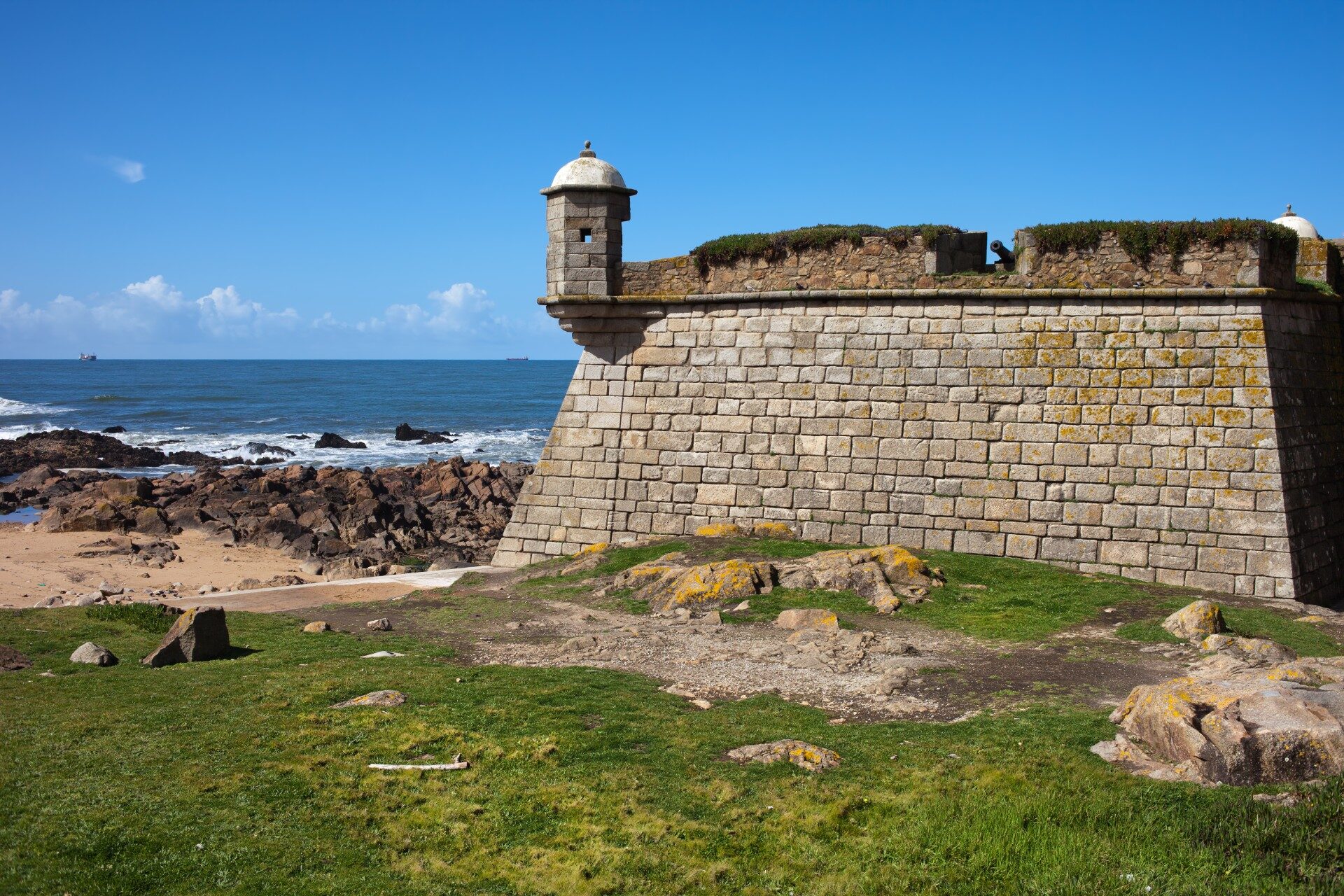 22 Best Beach Towns in Portugal | Celebrity Cruises