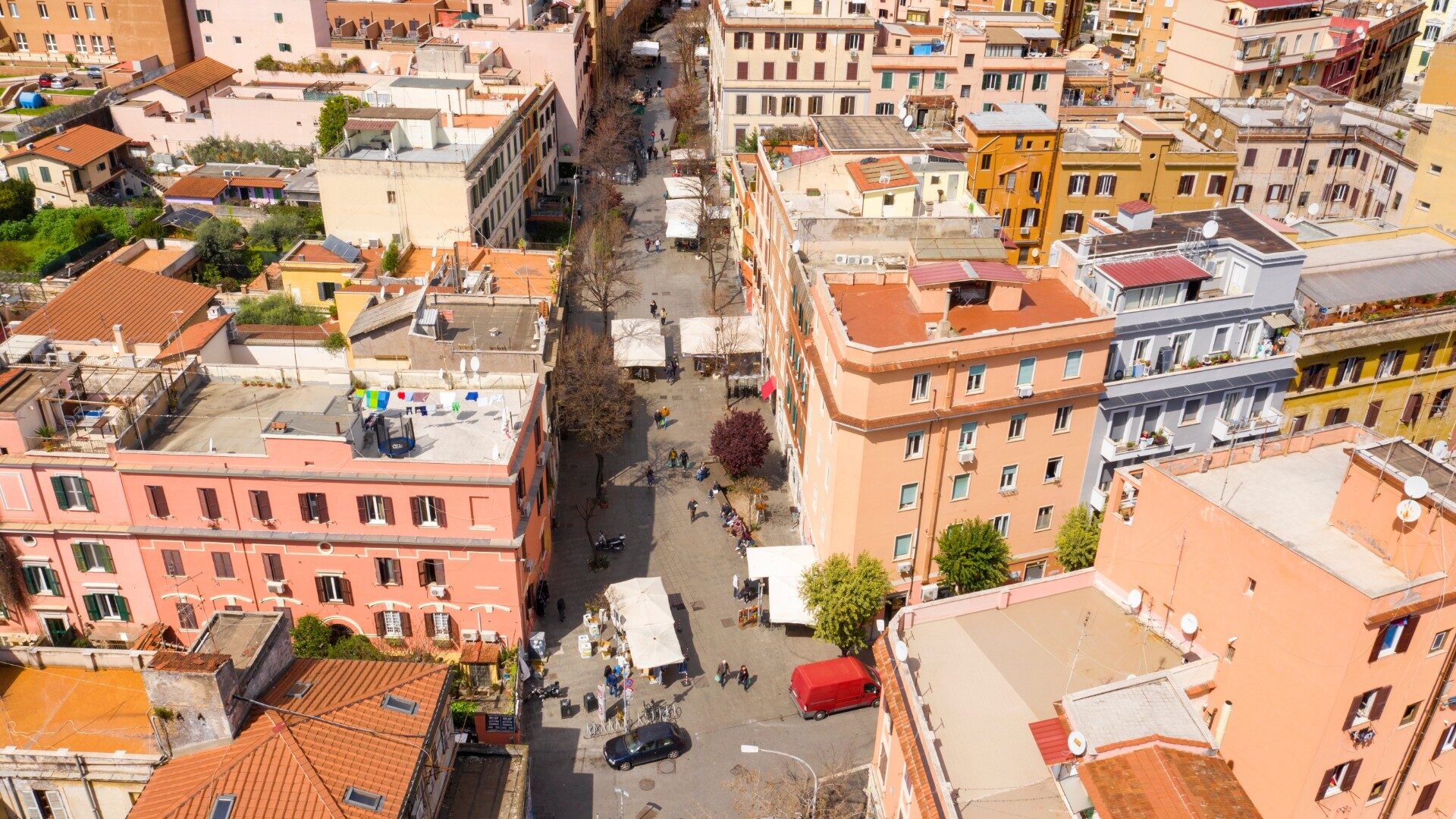 The Ultimate Rome Neighborhood Guide | Celebrity Cruises