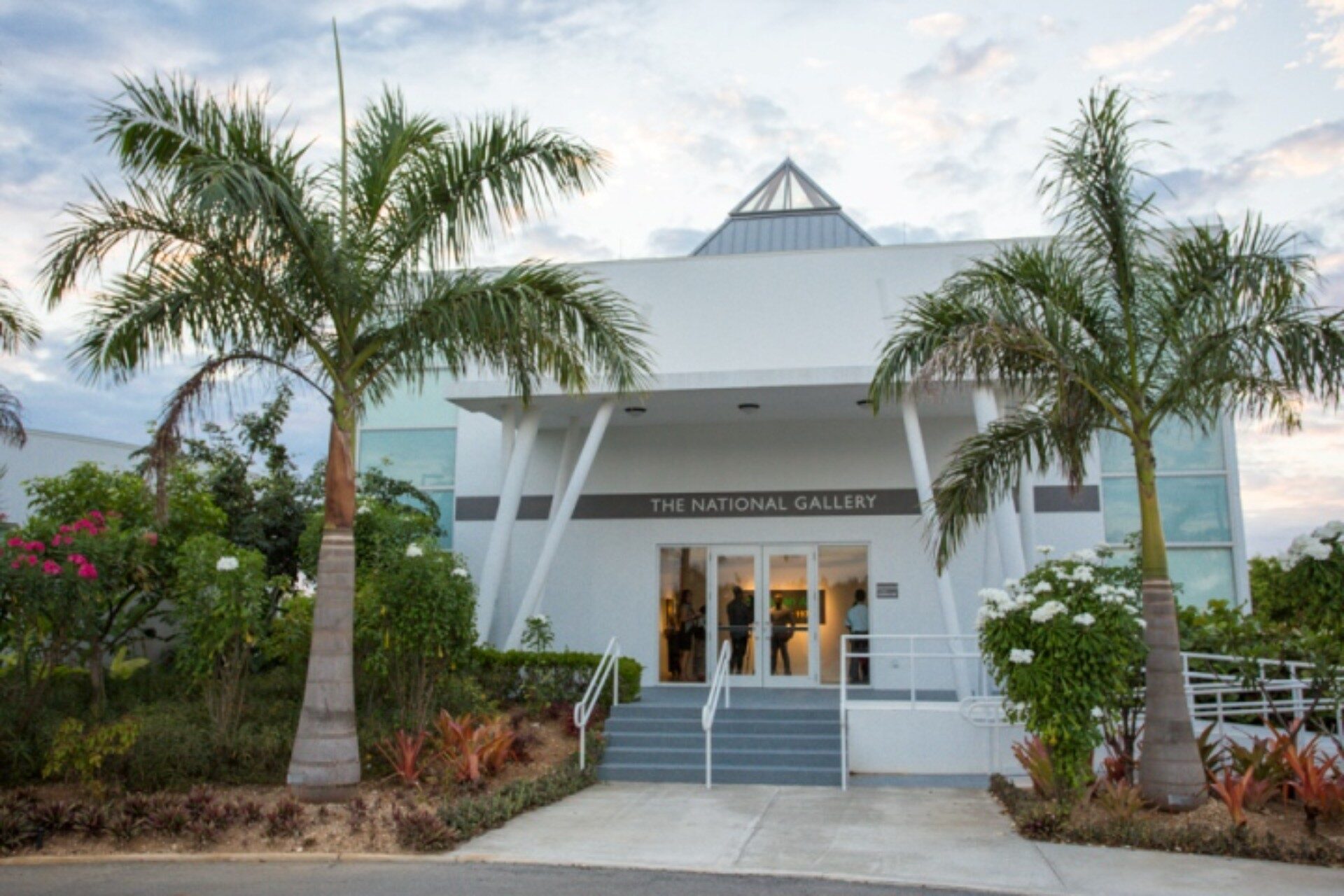 Insider’s Guide to George Town, Grand Cayman | Celebrity Cruises
