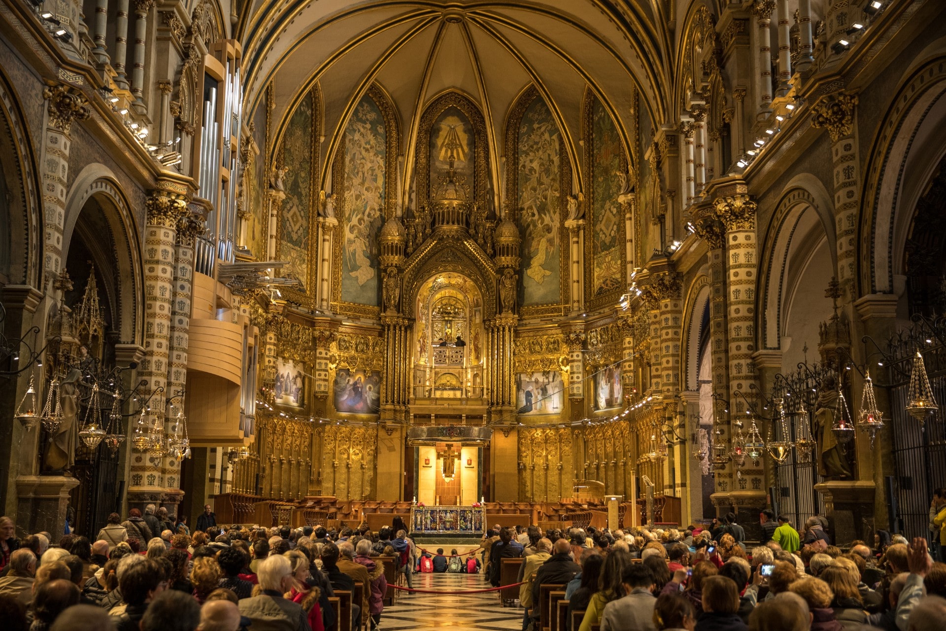 Montserrat Day Trip From Barcelona: Everything You Need to Know ...
