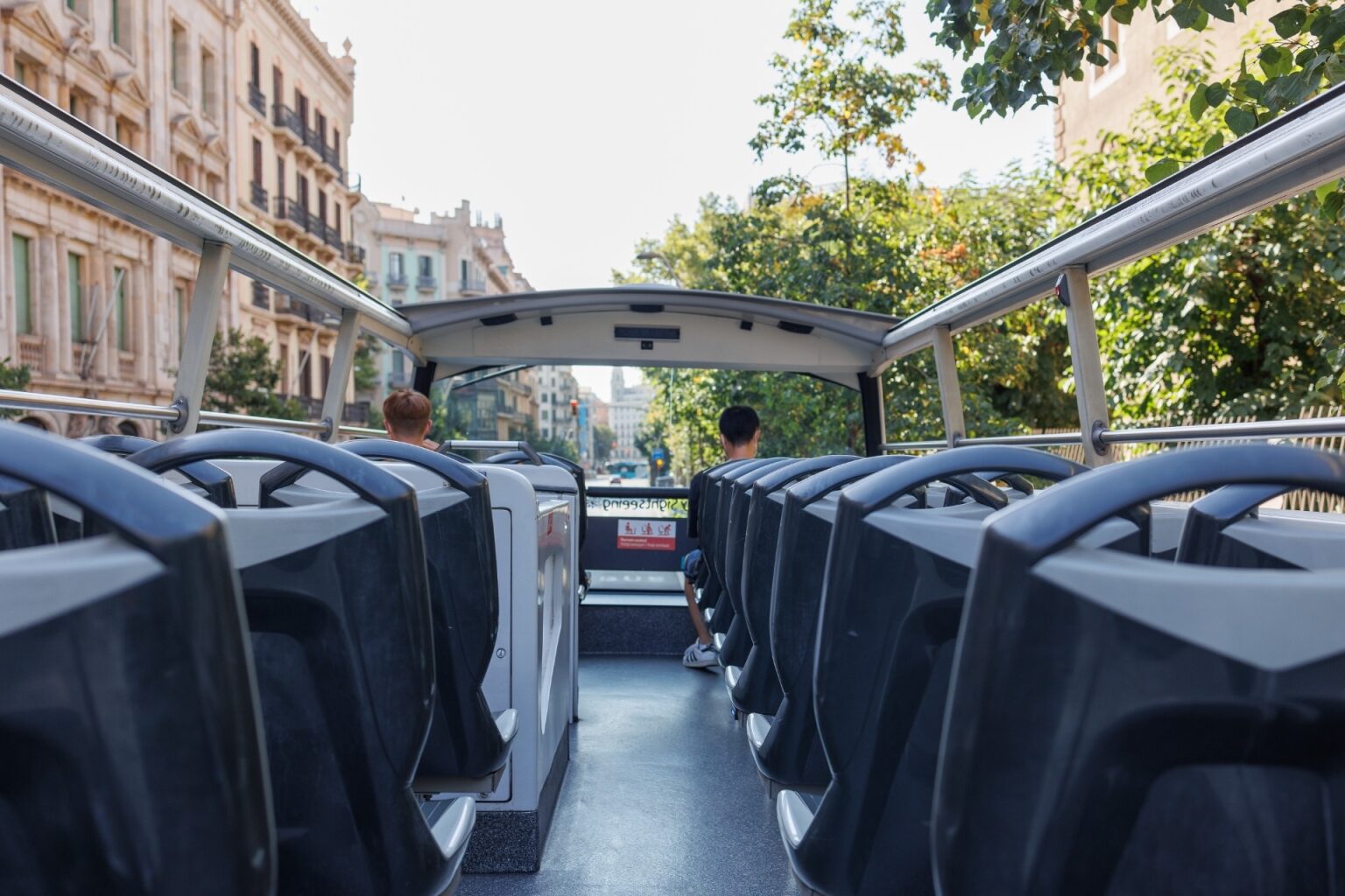 The Ultimate Guide to Tipping in Spain | Celebrity Cruises