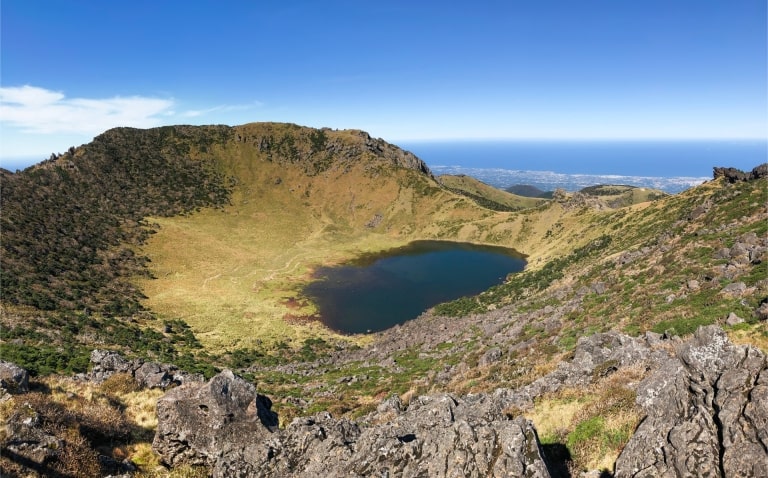 16 Best Day Hikes in the World | Celebrity Cruises