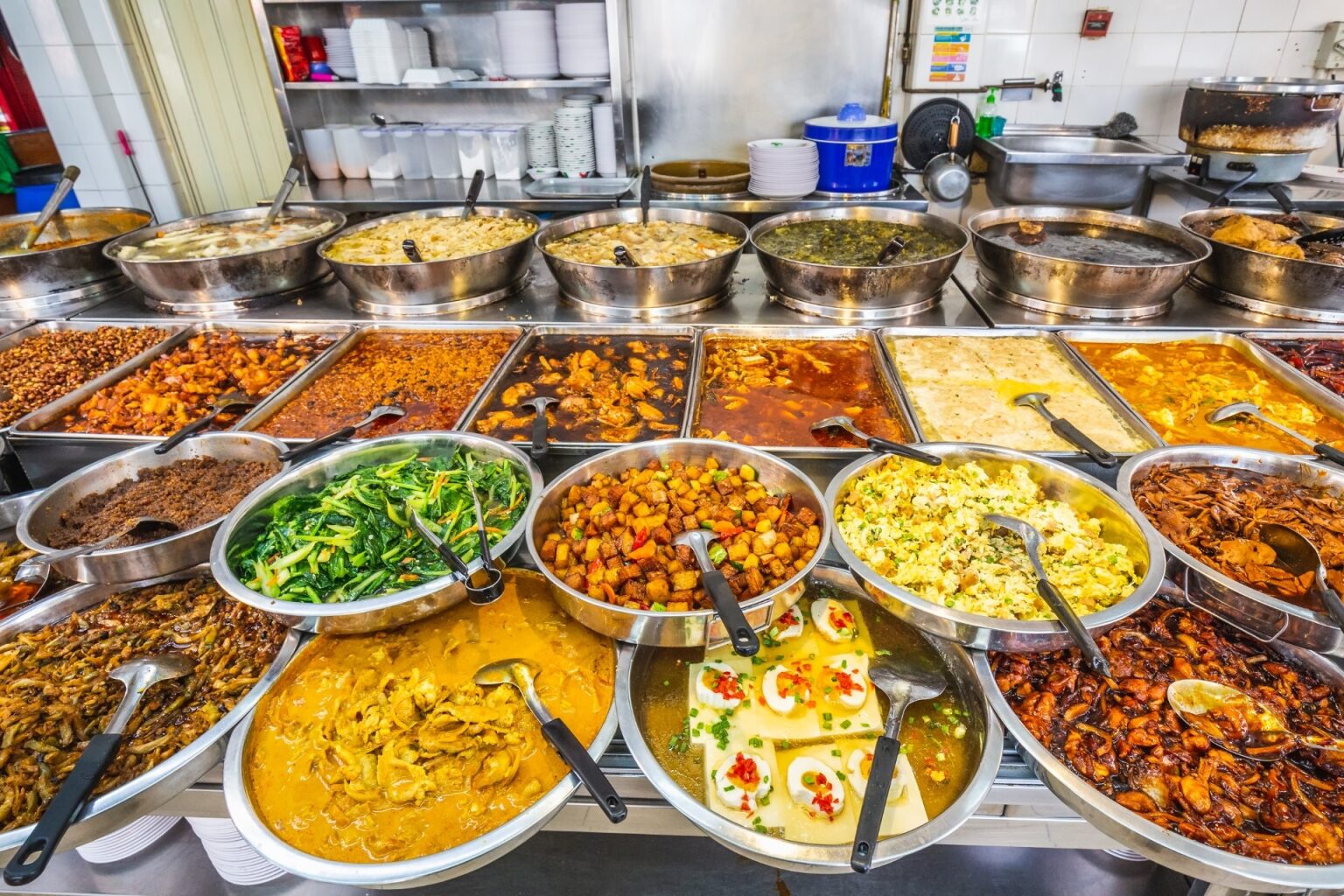 The Ultimate Guide to Hawker Food in Singapore | Celebrity Cruises