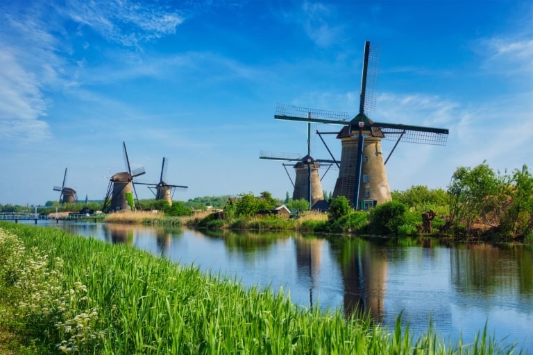Iconic Dutch Windmills: Where to Find the Most Beautiful in the ...