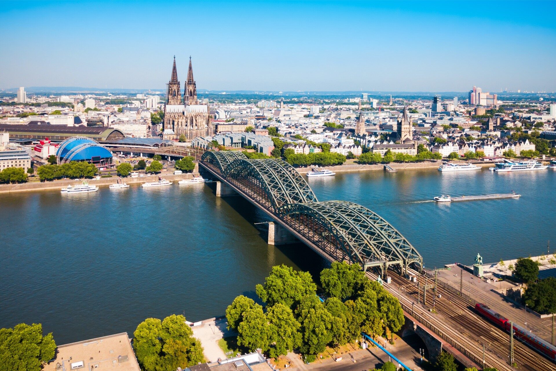 The Ultimate Cologne Food Guide | Celebrity Cruises