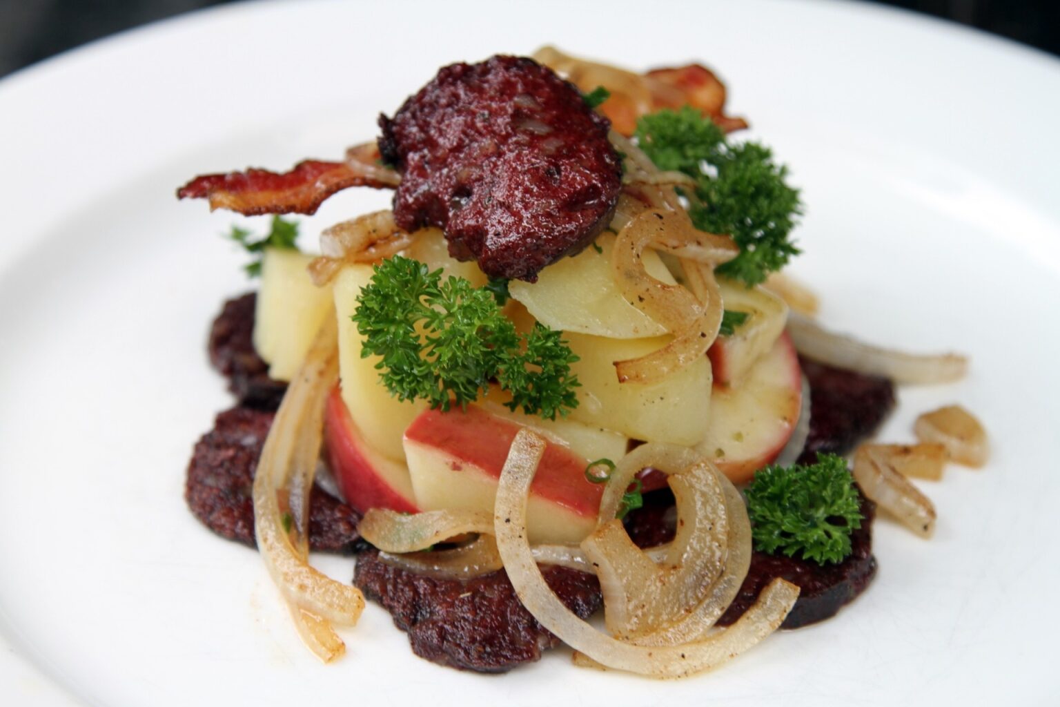 The Ultimate Cologne Food Guide | Celebrity Cruises
