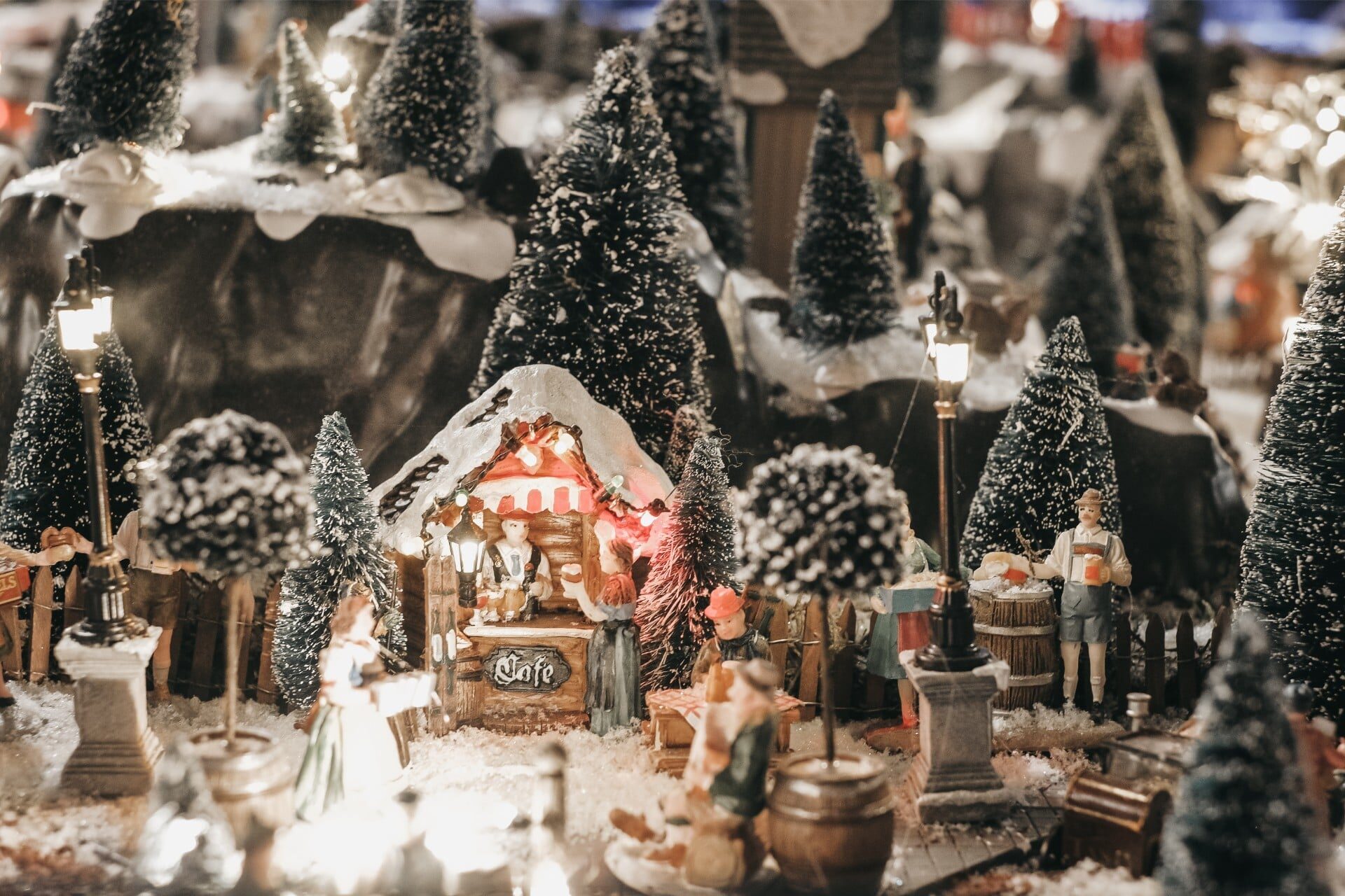 Christmas in the Netherlands: Things to Do, Traditions, & What to ...